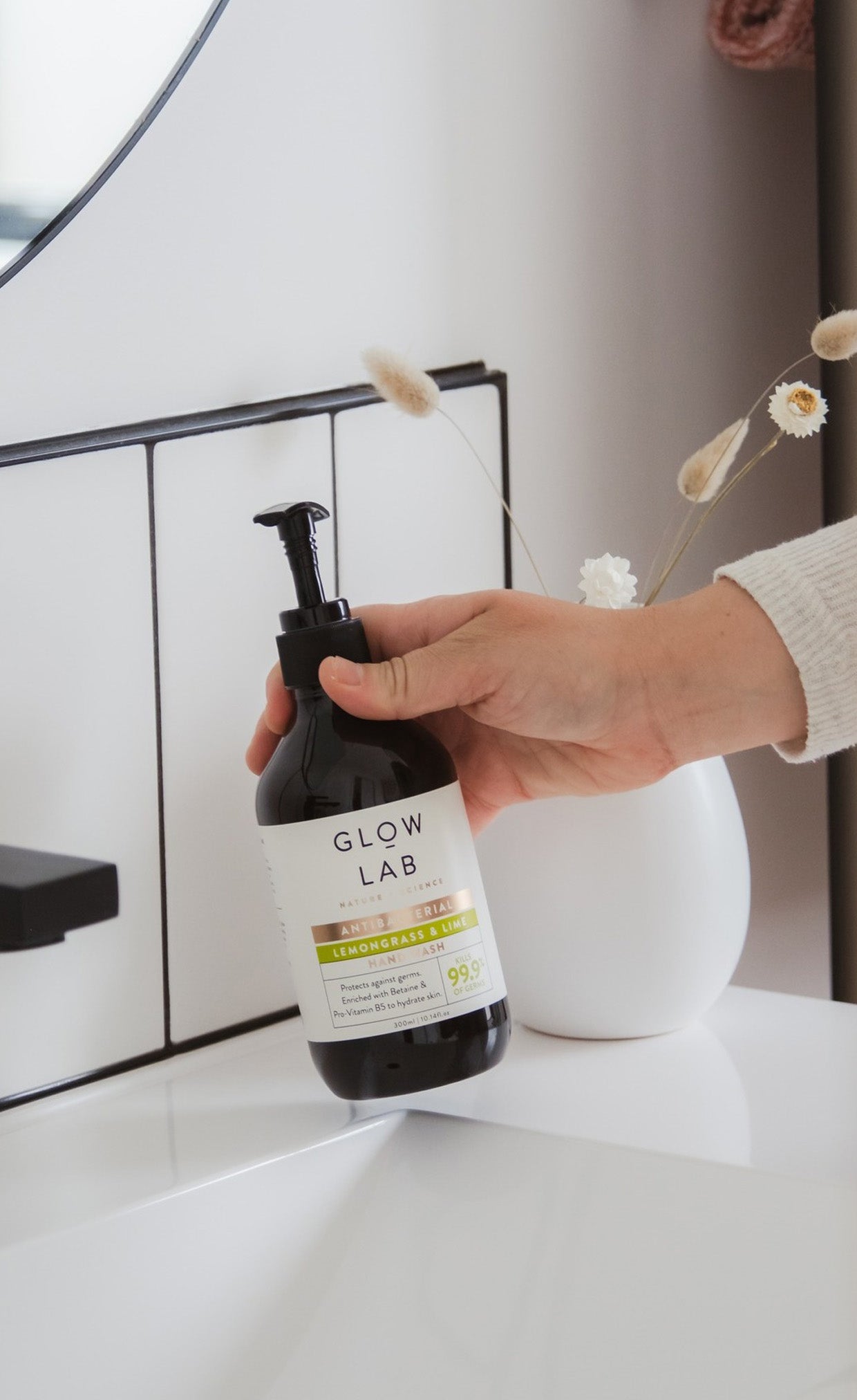 Hand – Glow Lab